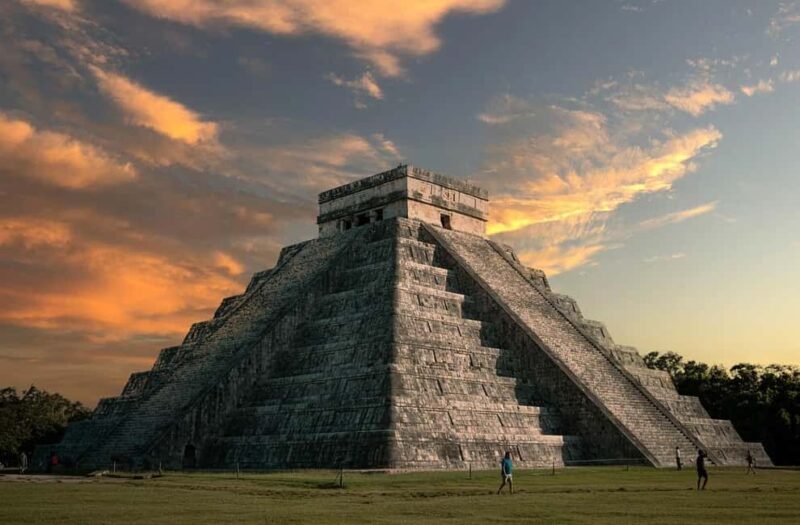 Cancun: Exclusive sunrise at Chichen Itza, expert tour guide - Who Is This Tour Best For?