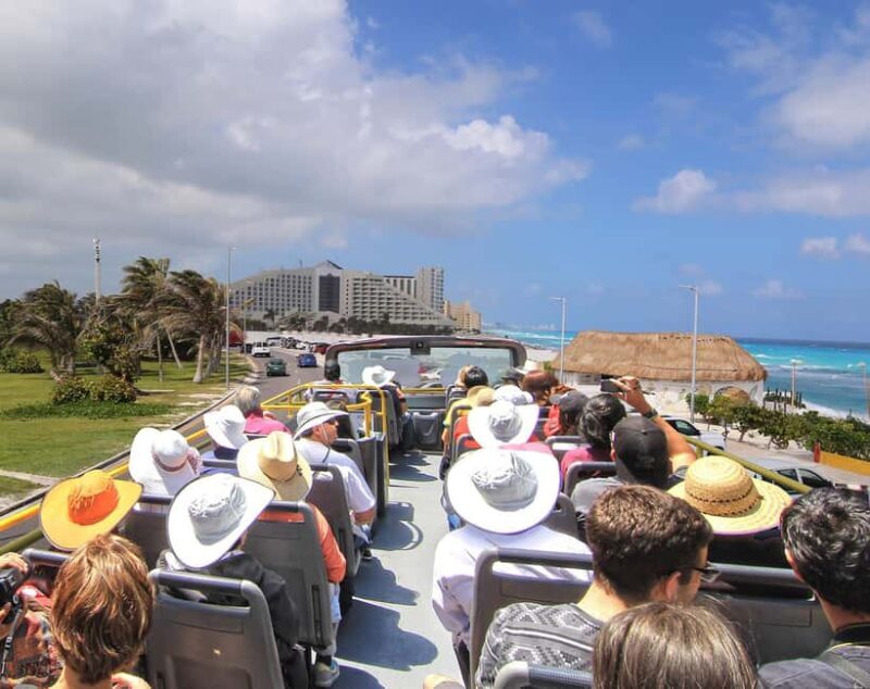 Cancún: Hop-on Hop-off Bus Tour with Submarine Trip - Key Points