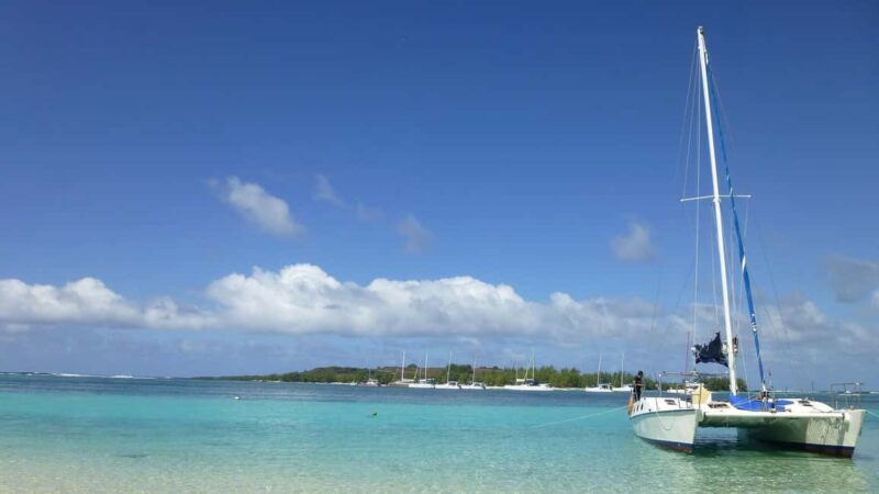 Cancun: Isla Mujeres All-Inclusive Catamaran with pick-up - FAQ