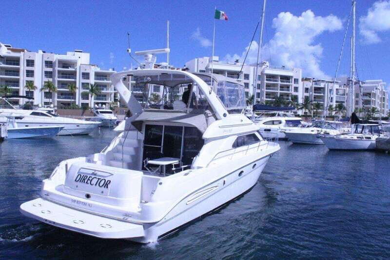 Cancun: Isla Mujeres Yacht Tour - An In-Depth Look at the Yacht Tour to Isla Mujeres