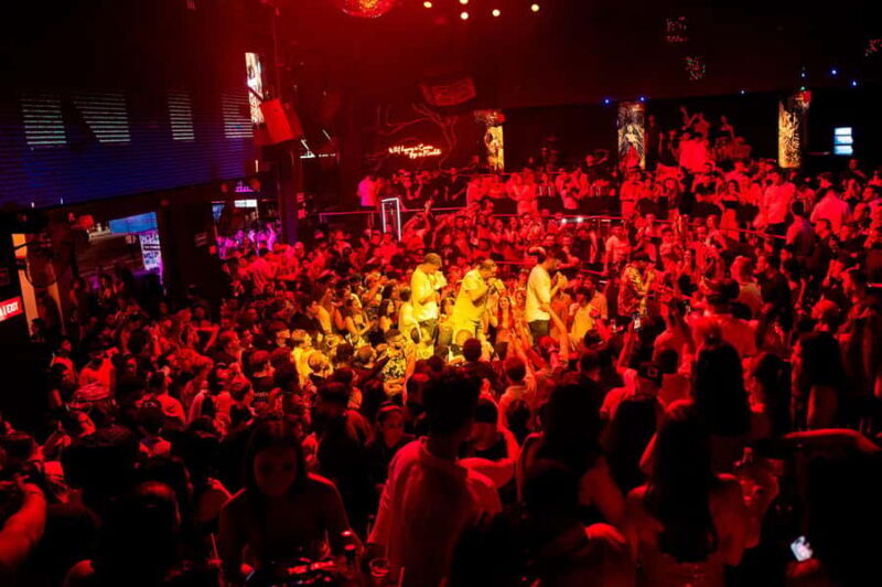 Cancun Madness Open Bar Crawl - Should You Book This Tour?