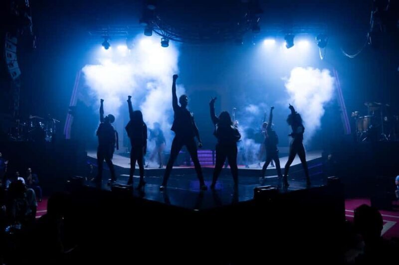 Cancun: Myst Euphoria Show with live music hits - Key Points