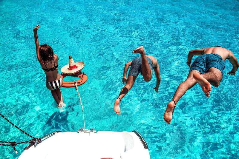 Cancun: Private Catamaran Tour to Isla Mujeres! Drinks - A Practical Look at the Catamaran to Isla Mujeres