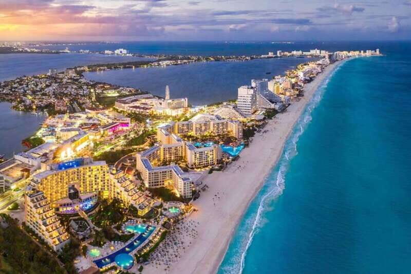 Cancun: Private Custom Walking Tour with a Local Guide - Key Points