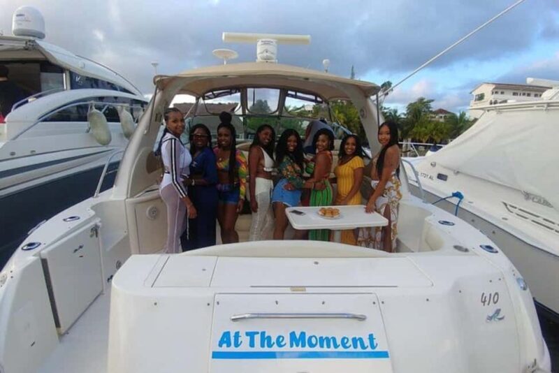 Cancun: Private Yacht Tour to Isla Mujeres Snorkel #GMBSR41 - FAQ