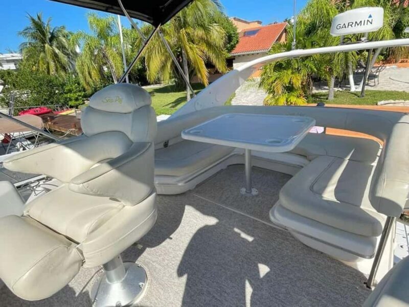 Cancun: Rent a Sea Ray F43 yacht to Isla Mujeres - Key Points