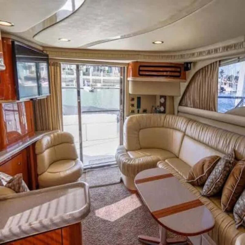 Cancun: Rent a Sea Ray F43 yacht to Isla Mujeres - Setting Sail from Cancun: What to Expect