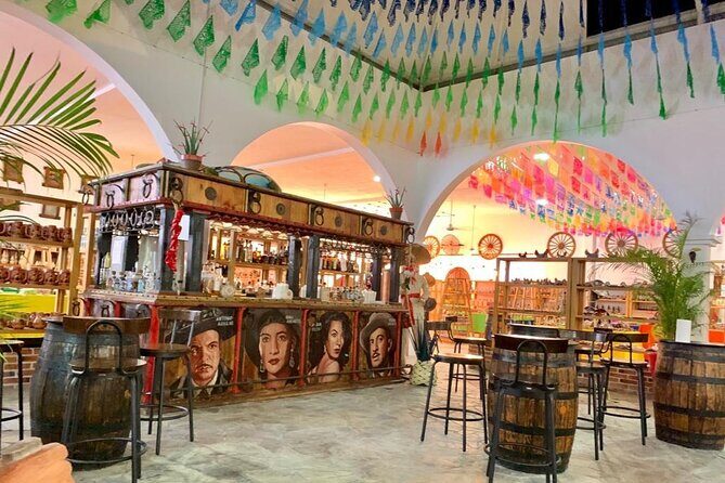 Cancun Shopping Tour with Cancun Viewpoint and Puerto Cancun Mall - FAQ