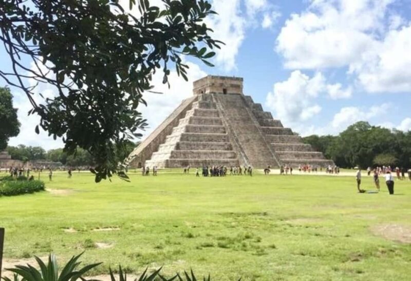 Cancun: Sightseeing Walking Tour With a Local Guide - Key Points