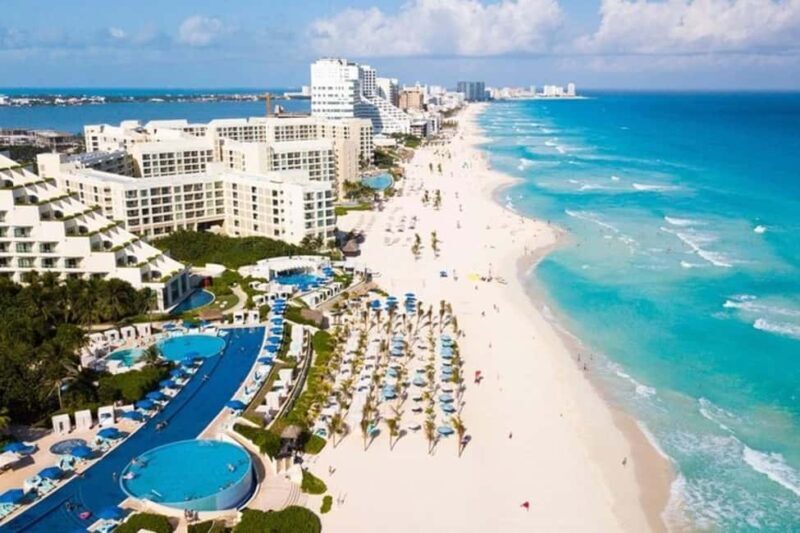 Cancun: Sightseeing Walking Tour With a Local Guide - Breakdown of the Itinerary