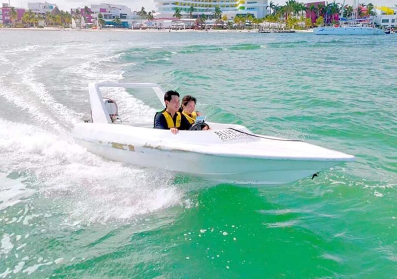 Cancun: Speed Boat Adventure in Nichupte Lagoon - An Exciting Escape into Nature