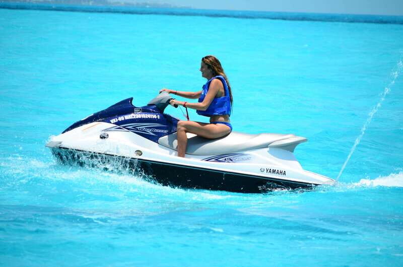 Cancun: Waverunner in Nichupte Lagoon - An Overview of the Waverunner Adventure in Cancun