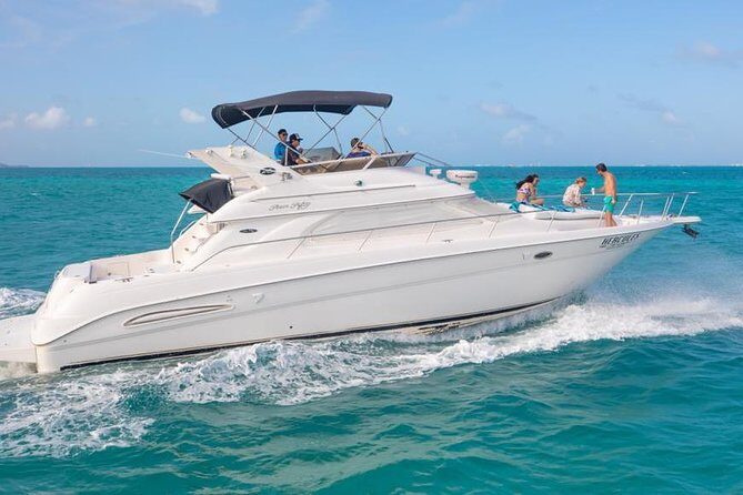 Cancún Yacht Rental SeaRay 46ft 25P13 - Who Will Love This Tour?
