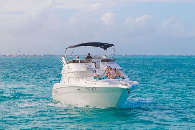 Cancún Yacht Rental SeaRay 46ft 25P13 - Practical Tips for Booking and Enjoying Your Yacht Trip