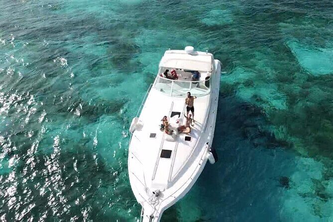 Cancun yachts rental BEATIFUL YACHT 46FT, 15 PAX MAX 25P6 - An In-Depth Look at the Cancun Yachts Rental on the 46-Foot Yacht