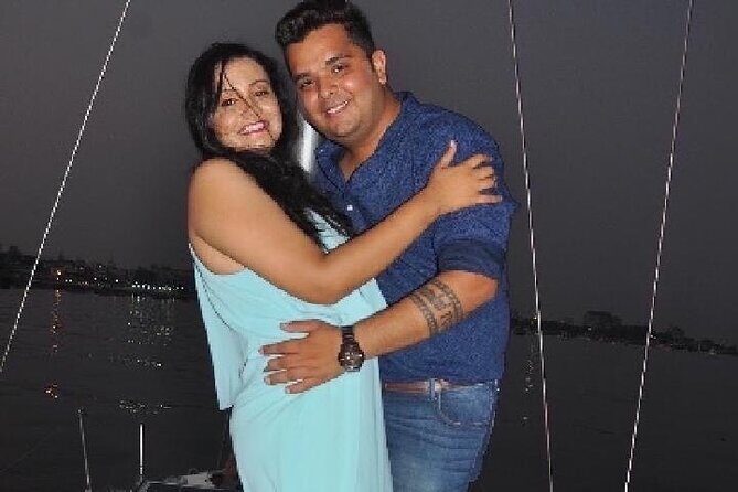 Candlelight Dining Experience for Two On a Yacht in Mumbai - Who Should Consider This Experience?