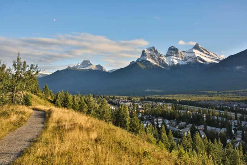 Canmore: 3 Hour Local Explorer Tour and Hike with a Guide - An In-Depth Look at the Canmore Experience