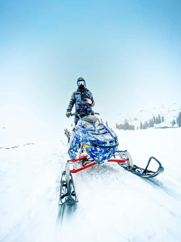 Canmore/ Banff: Snowmobile Riding Adventure in Golden Town - An Authentic Taste of the Rockies