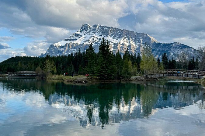 Canmore Banff to Lake Louise & Moraine Lake Half Day - Frequently Asked Questions