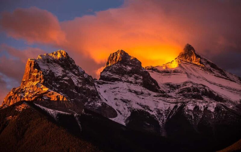 Canmore: Sunset Tour and Evening Nature Walking - The Experience in Detail