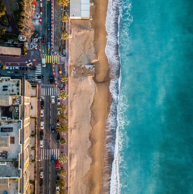Cannes: Express Walk with a Local in 60 minutes - Exploring Cannes in 60 Minutes: What You Can Expect