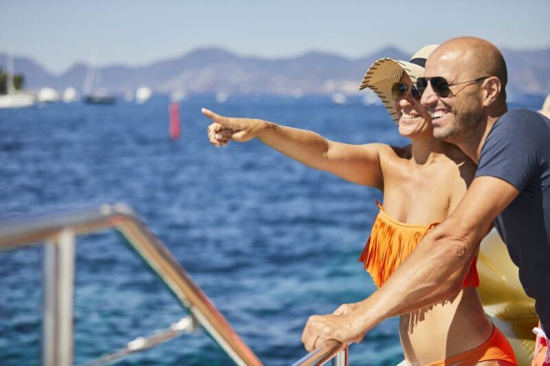 Cannes: Half-Day Catamaran Cruise with Lunch - FAQ