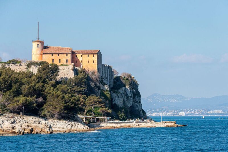 Cannes: Insta-Perfect Walk with a Local - Key Points