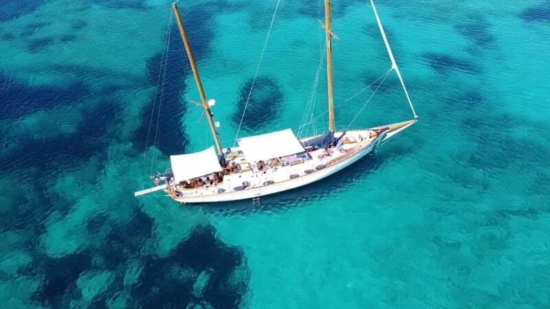 Cannigione: boat tour Maddalena Archipelago with lunch - What Travelers Say About the Experience