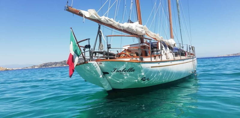 Cannigione: boat tour Maddalena Archipelago with lunch - FAQ