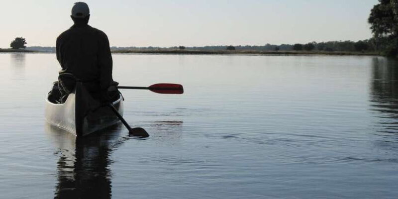 Canoe Ride in Mount Lavinia - A Straightforward yet Inviting Sea Adventure