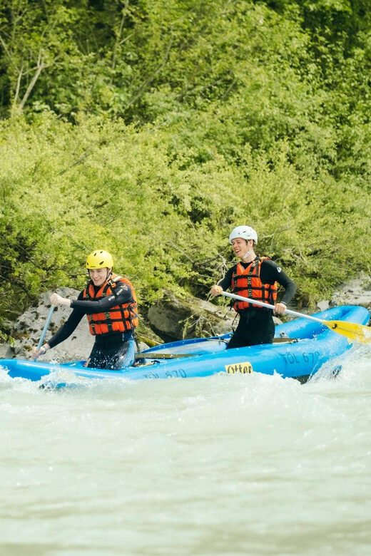 Canoe tour close to Munich - The Scenic and Adventure Appeal of the Isar