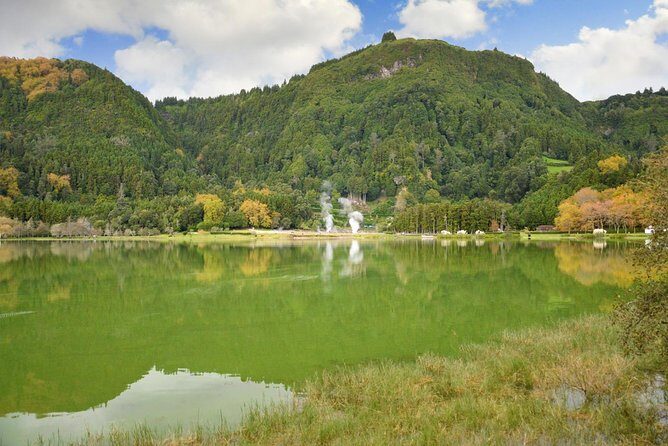 Canoeing at Furnas Lake - FAQs