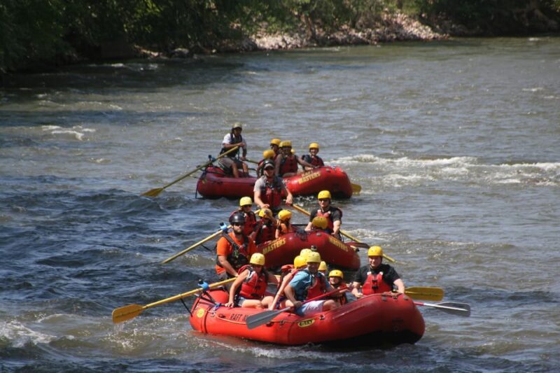 Cañon City: Family Float Rafting With Lunch, Photo & Wetsuit - FAQ