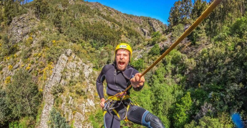 Canyoning in Ribeira da Pena, in Góis, Coimbra - Key Points