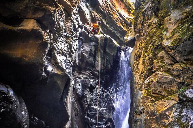 Canyoning in Salto do Cabrito (Sao Miguel - Azores) - The Sum Up