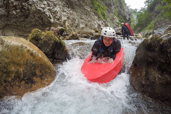 Canyoning Rakitnica river - An Introduction to the Rakitnica Canyon Canyoning Tour