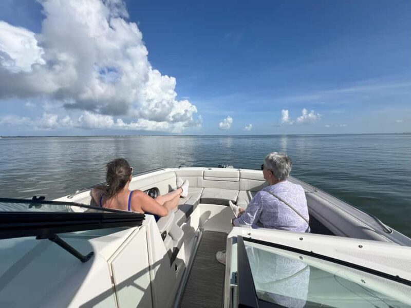 Cape Coral: Private Dolphin Watching and Dock & Dine Cruise - The Sum Up