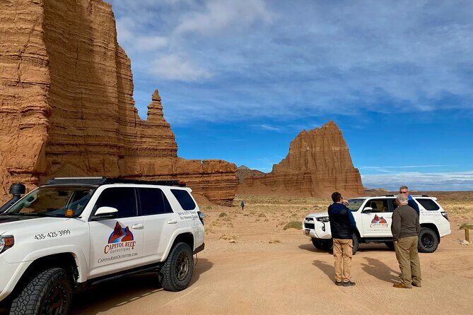 Capitol Reef Private Tour in Cathedral Valley and Bentonite Hills - Who Should Consider This Tour?