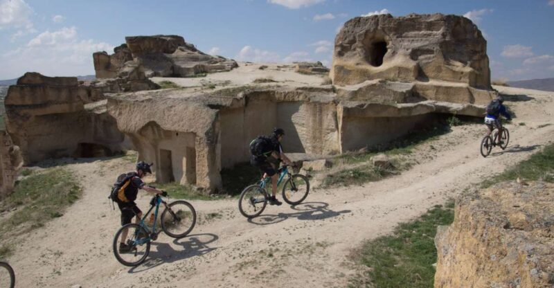 Cappadocia: Biking Tour with local lunch& transfer&guide - Why Choose a Bike Tour in Cappadocia?