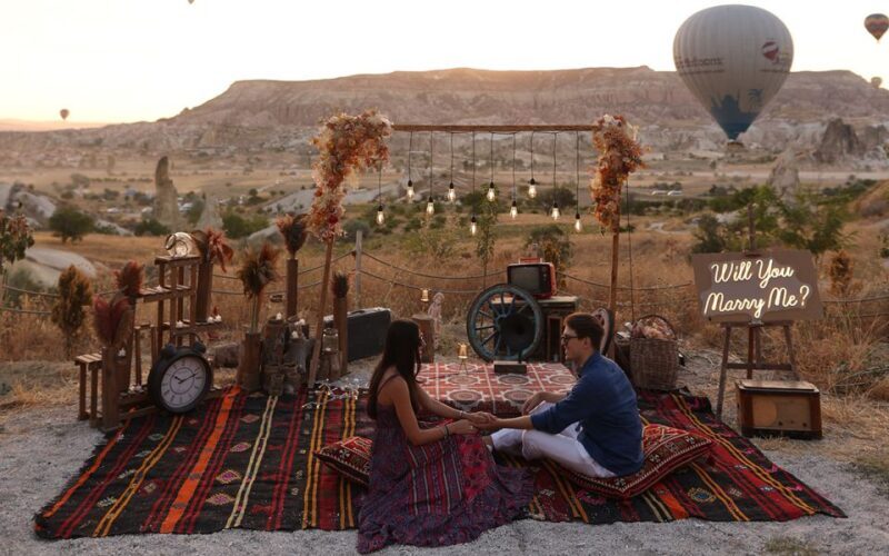 Cappadocia: Love Valley Proposal Service with Transfers - Who Should Consider This Experience?