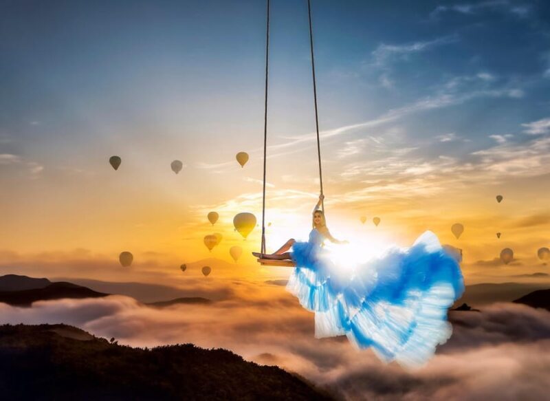 Cappadocia: Taking photo with Swing at hot air balloon view - Key Points