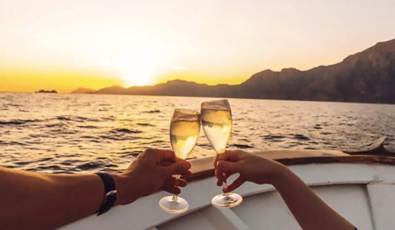 Capri: 2-Hours Sunset Boat Tour, Swimming & Dinner Option - The Dining Option and Added Comforts
