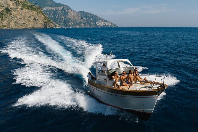 Capri and Positano Classic Private - 25ft Classic Boat - Discovering the Amalfi Coast by Sea: The Core Experience