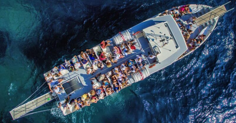 CAPRI CLASSIC BOAT TOUR - Capri Classic Boat Tour: An Authentic Way to Explore the Iconic Island