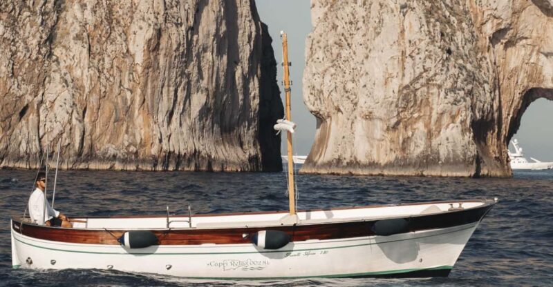 Capri Coast: Private 3-Hour Gozzo Boat Tour - Introduction: A Scenic Escape on Capri’s Waters