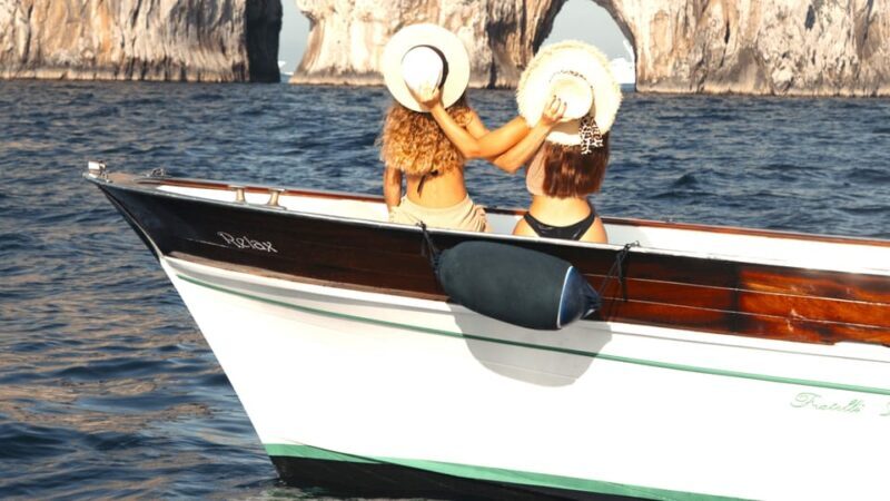 Capri Coast: Private 3-Hour Gozzo Boat Tour - Meeting and Departure Details