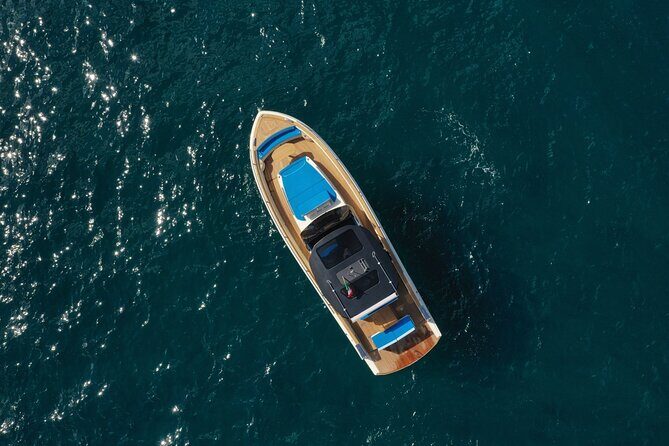 Capri: discover the beauties of the island aboard a Luxury Boat - The Experience Through Travelers’ Eyes