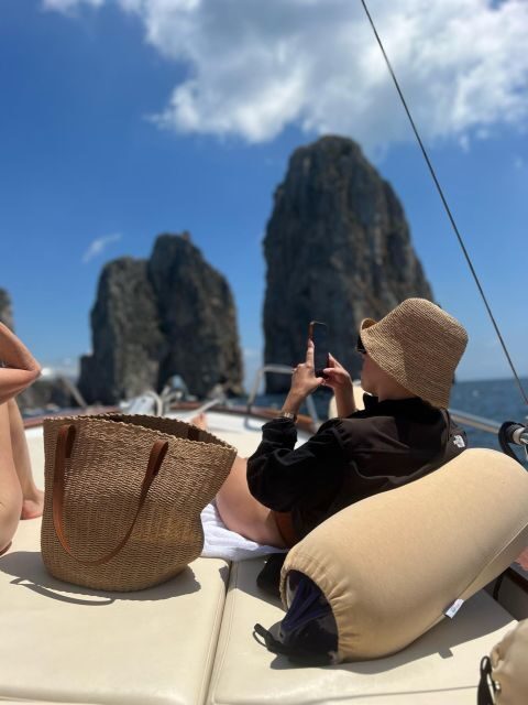 Capri: exclusive boat tour - FAQs