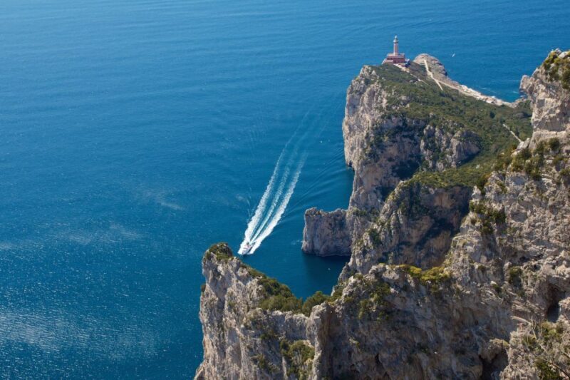 Capri: Guided Island Highlights Boat Tour - Summing Up: Who Is This Tour Best For?