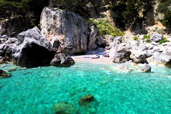 Capri in 3 Hours The Best of the Island by Private Classic Gozzo - The Experience: What’s Included and What You’ll Love